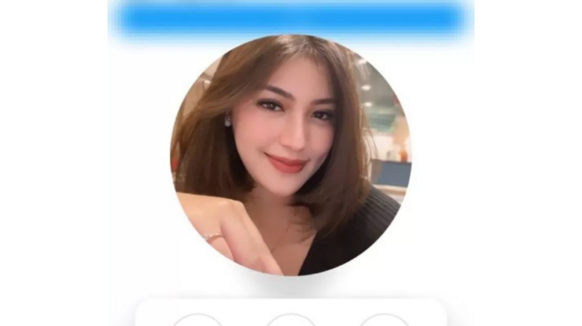 Instagram Restiana Febrianti Diserbu Netizen, Pramugari Batik Air yang ...